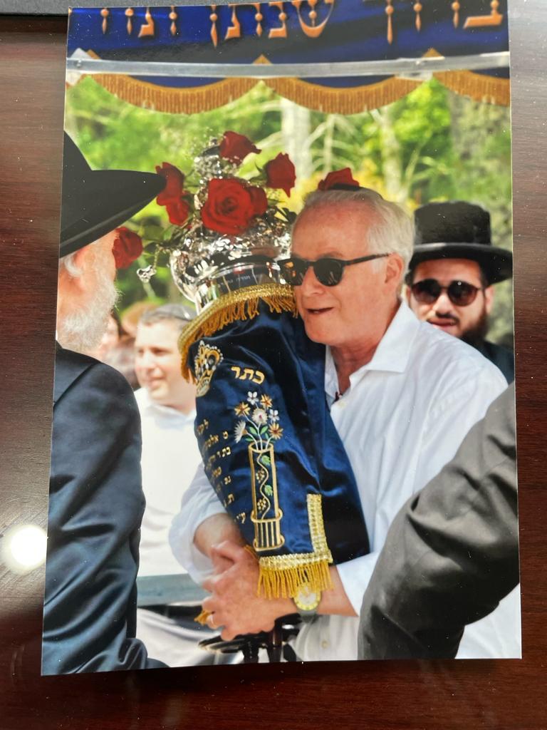 Yitz Grossman Gallery – The Oisvorfer Ruv