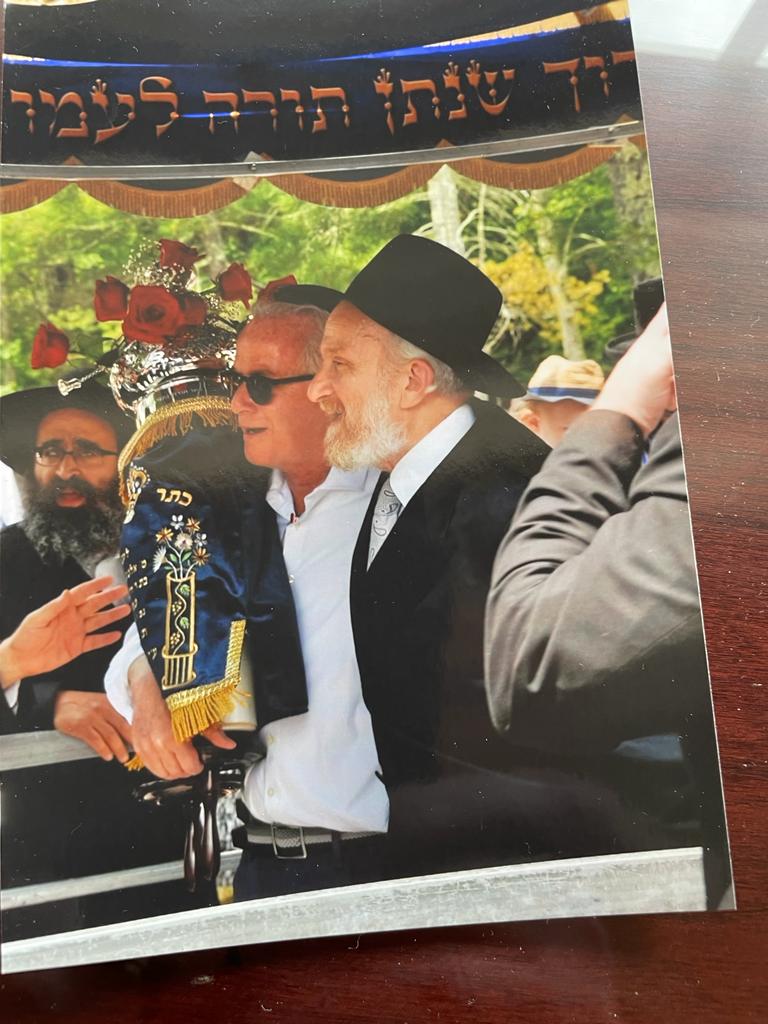 Yitz Grossman Gallery – The Oisvorfer Ruv
